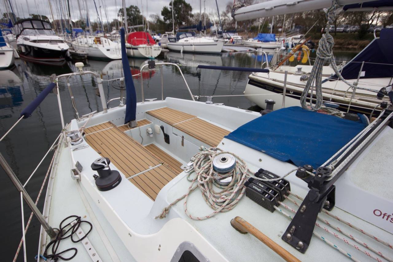 Contessa 28 1978 Cruising Yacht For Sale in Chichester Marina - £13,000
