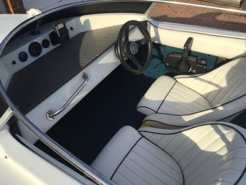 Driver 500 speedboat 1989 Yacht Boat For Sale in Lymington - £4,950