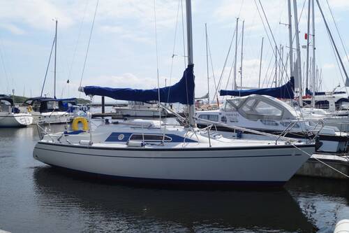Dehler 28 1988 Cruising Yacht For Sale in Lymington - £18,999