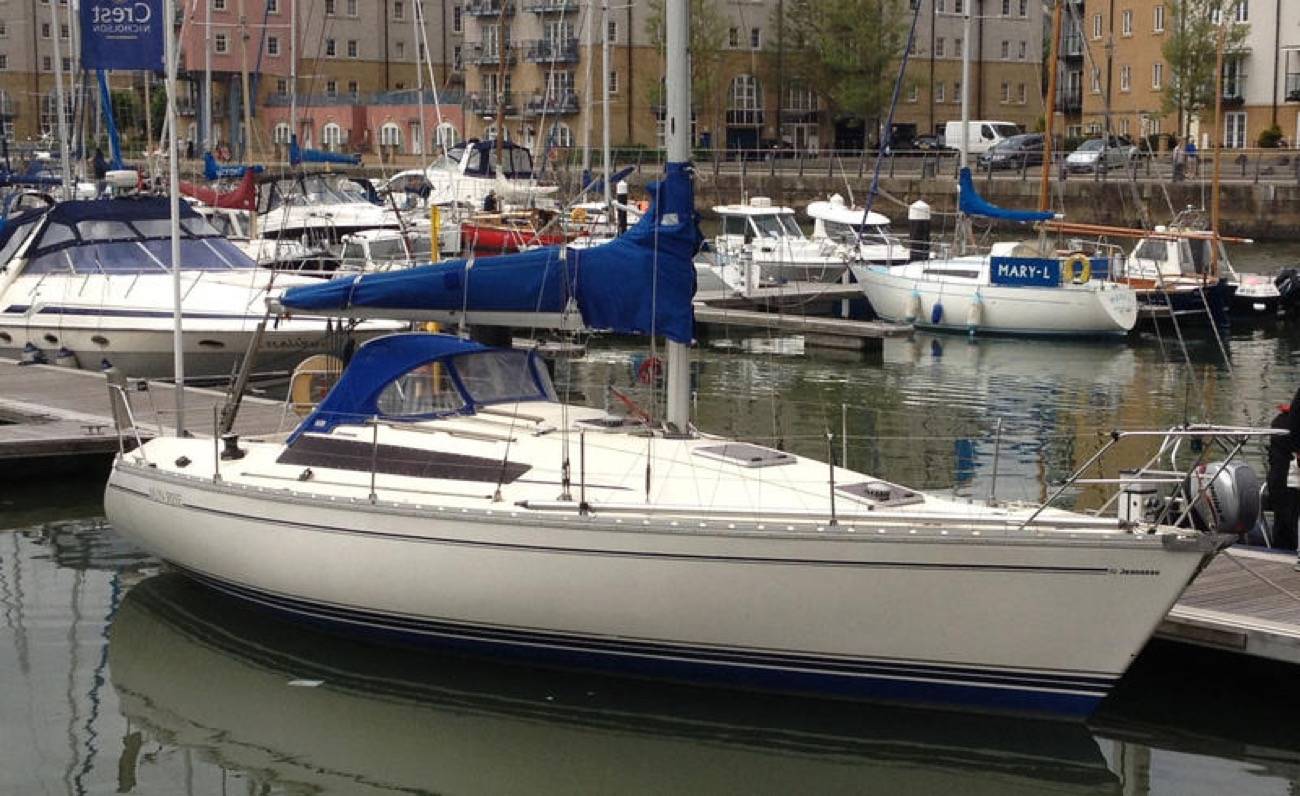 Jeanneau Jeanneau Sunrise 34 1986 Cruising Yacht For Sale in Portishead ...