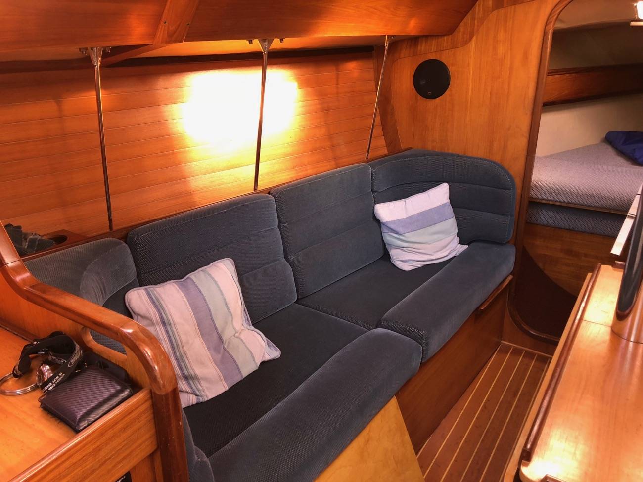 Jeanneau Jeanneau Sunrise 34 1986 Cruising Yacht For Sale in Portishead ...