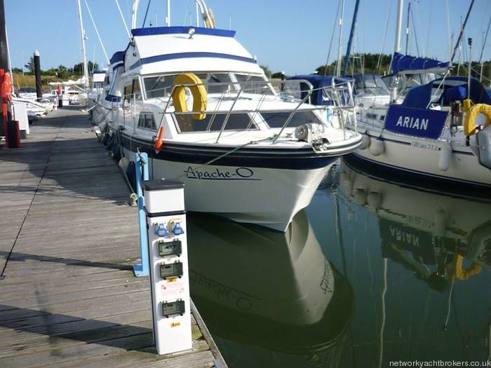 Fairline Fairline Sedan 32 1982 Yacht Boat For Sale in Conwy Marina - £ ...