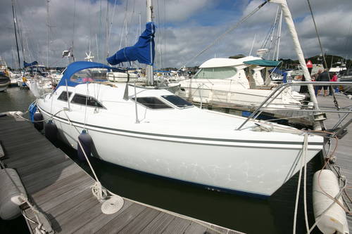 Hunter Hunter Channel 27 1999 Cruising Yacht For Sale in Conwy - £24,950