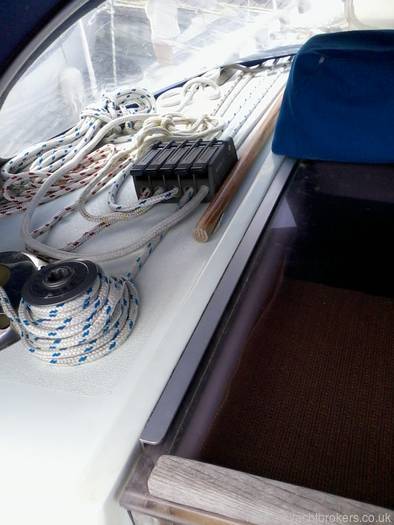 Hunter Hunter Channel 27 1999 Cruising Yacht For Sale in Conwy - £24,950