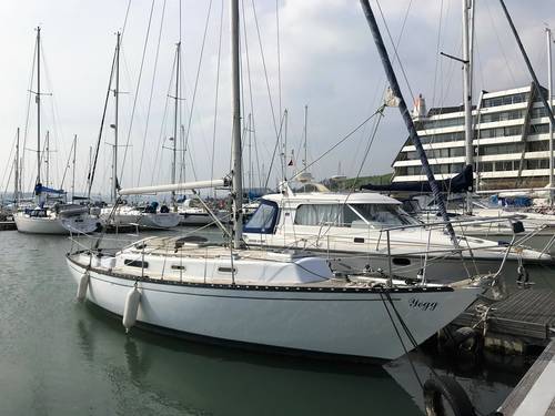 Rustler 31 1980 Cruising Yacht For Sale in Plymouth - £8,995