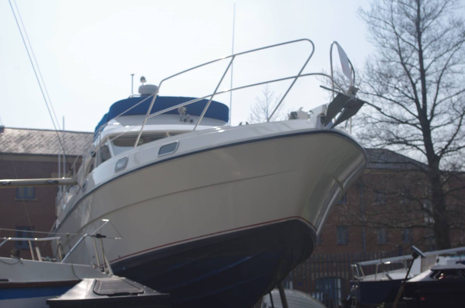 Fairline Fairline Turbo 36 1989 Yacht Boat For Sale in Milford Marina ...