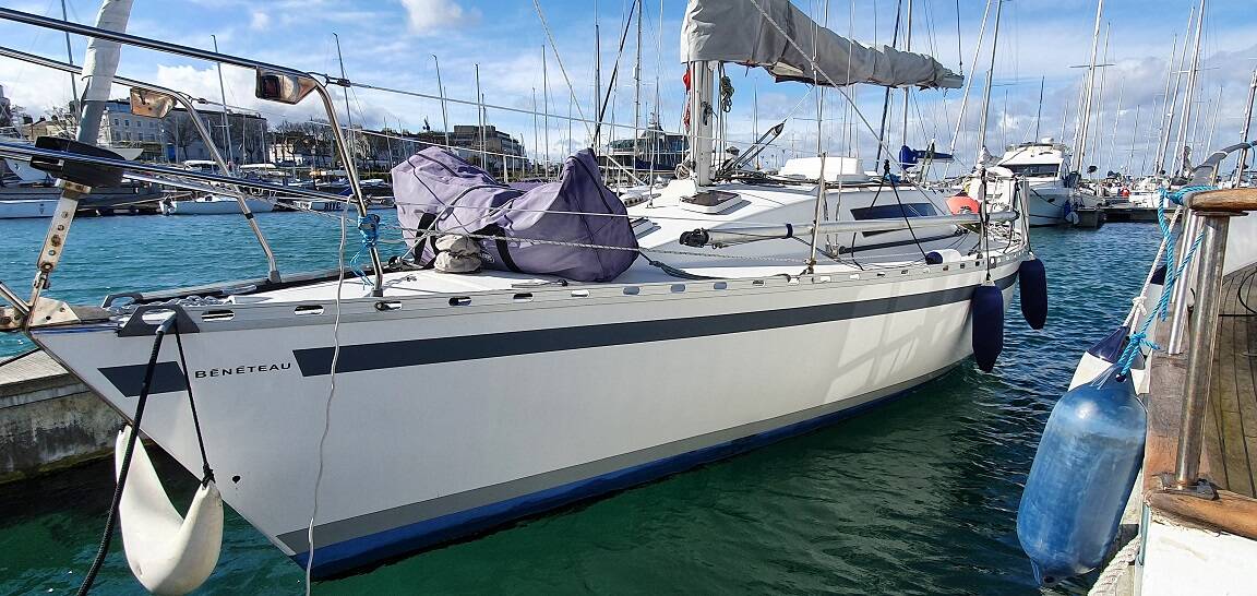 Beneteau first 30E 1985 Cruising Yacht For Sale in Dun Laoghaire ...