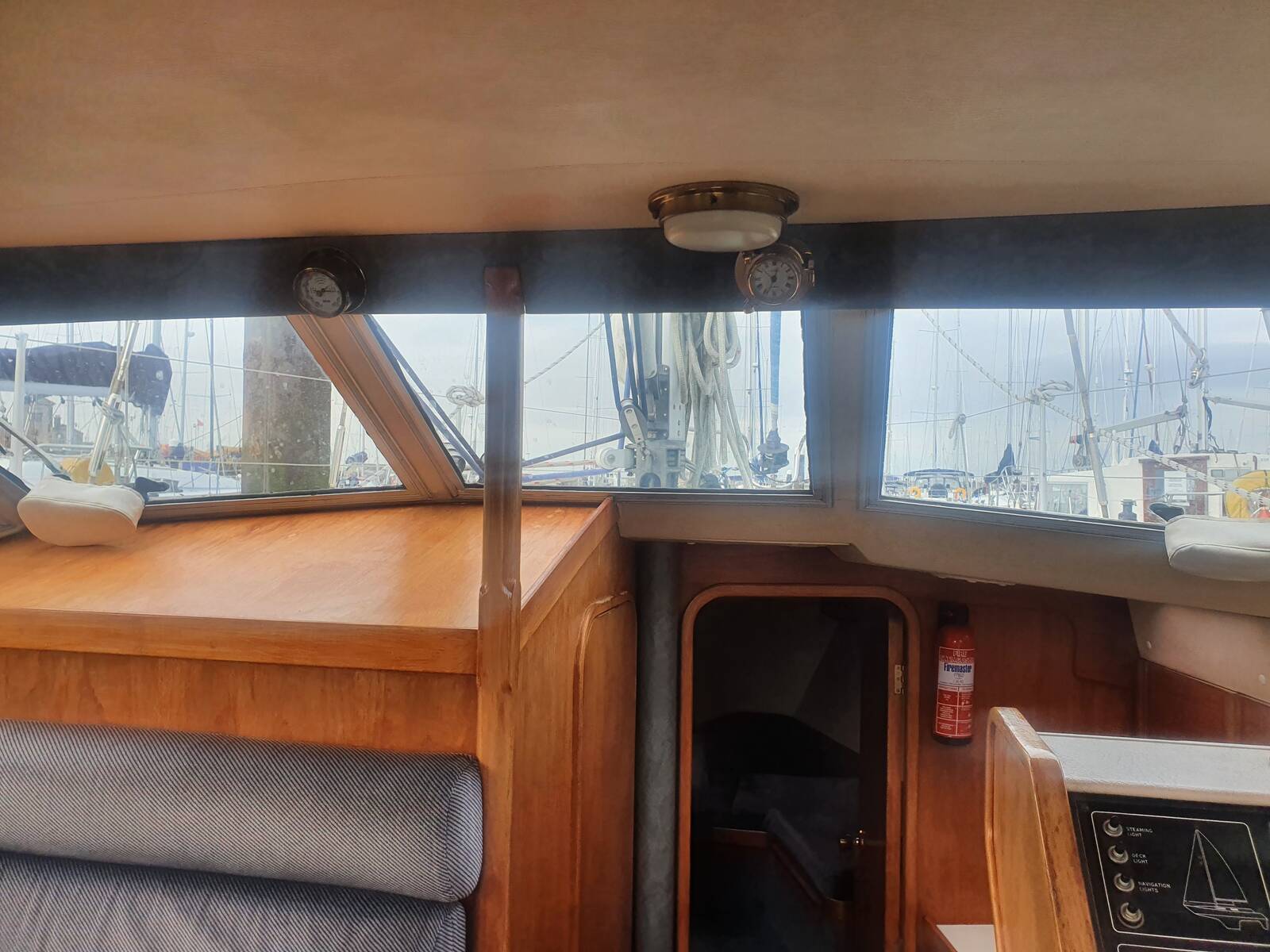 Moody Eclipse 33 1989 Cruising Yacht For Sale in Dun Laoghaire,Ireland ...