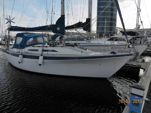 Moody Moody 333 1982 Cruising Yacht For Sale in Chatham - £22,500