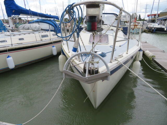 Westerly Falcon 34 1986 Cruising Yacht For Sale in Swale Marina, Kent ...
