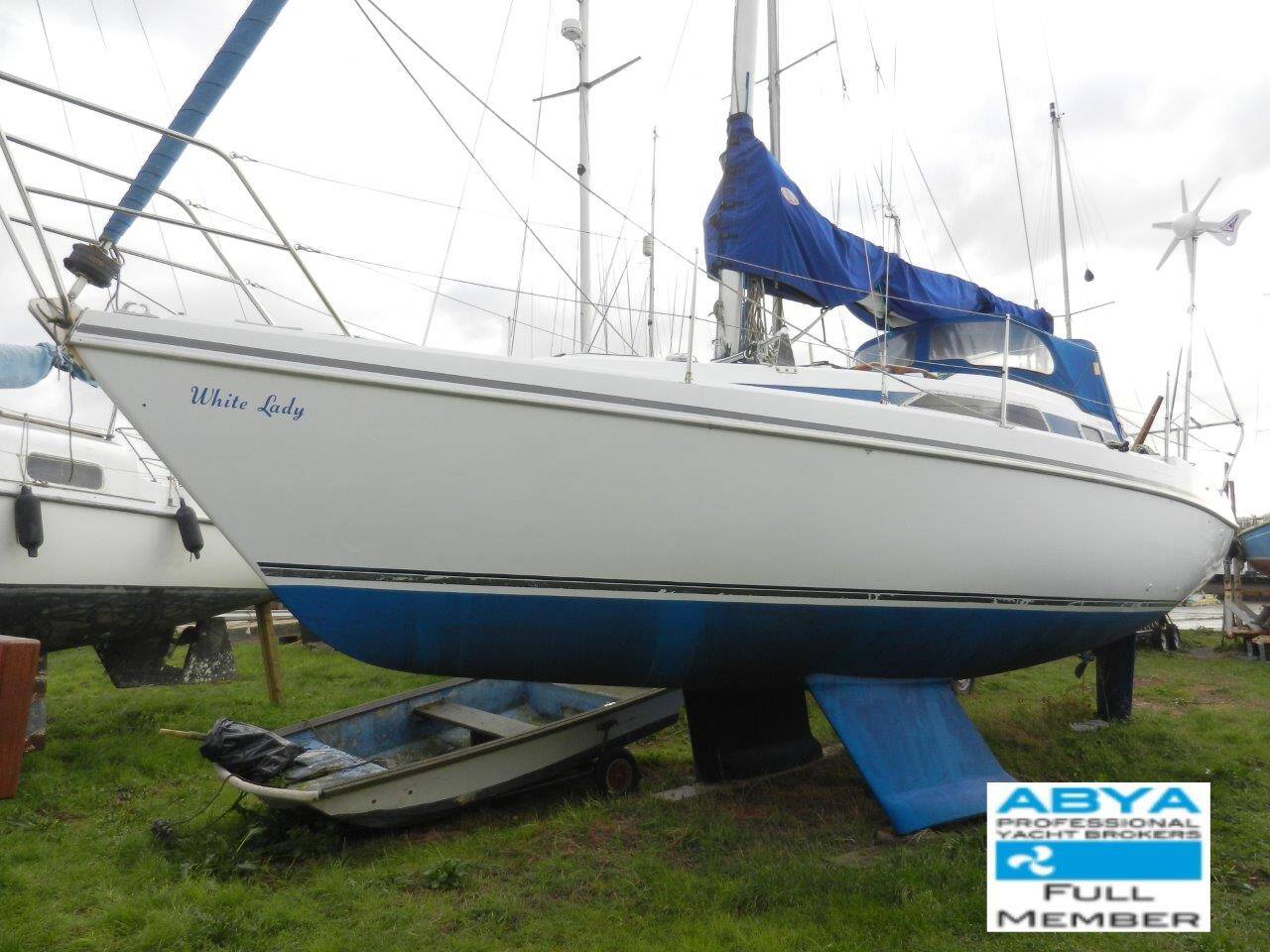 Hunter Horizon 30 1994 Cruising Yacht For Sale in Rochester - £22,950