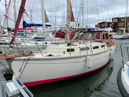Colvic Sea Rover 28 1980 Cruising Yacht For Sale in Titchmarsh Marina ...